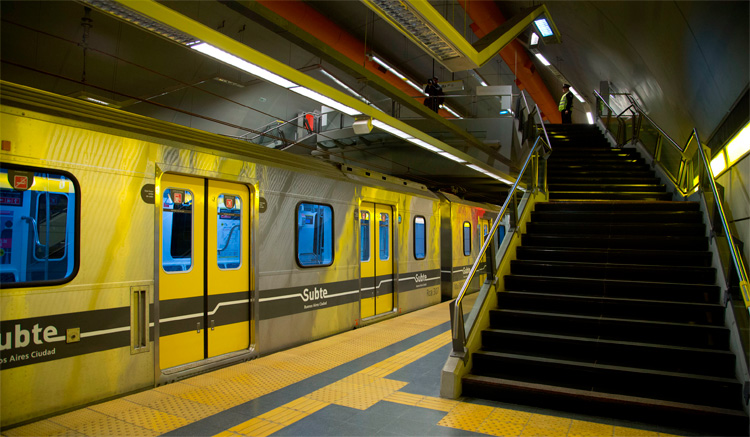 Nuevas obras en el subte para mejorar la circulación de usuarios