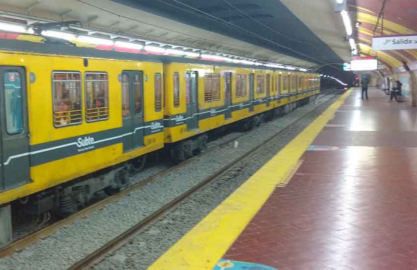 Trabajadores del subte protestan por el estado de la Línea E